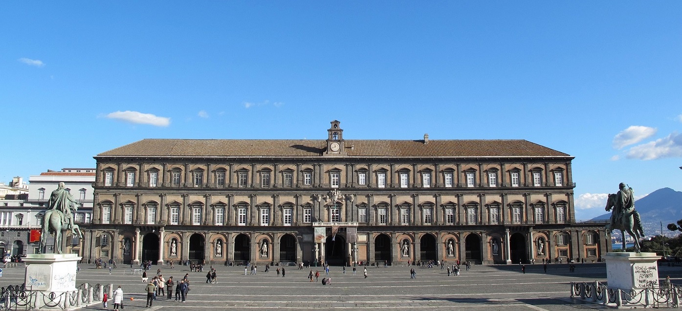 Things to see in Naples: the Royal Palace and its rooms full of history ...