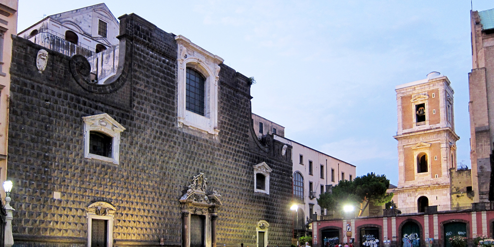 5 most impressive churches in the old town of Naples: their ...